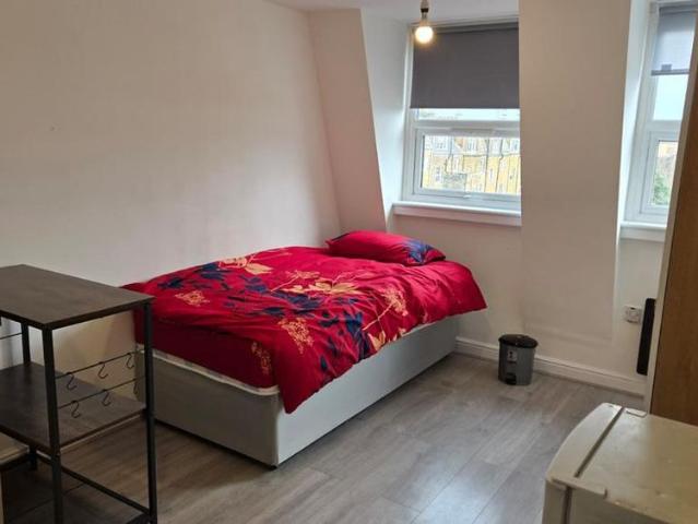 Studio to rent