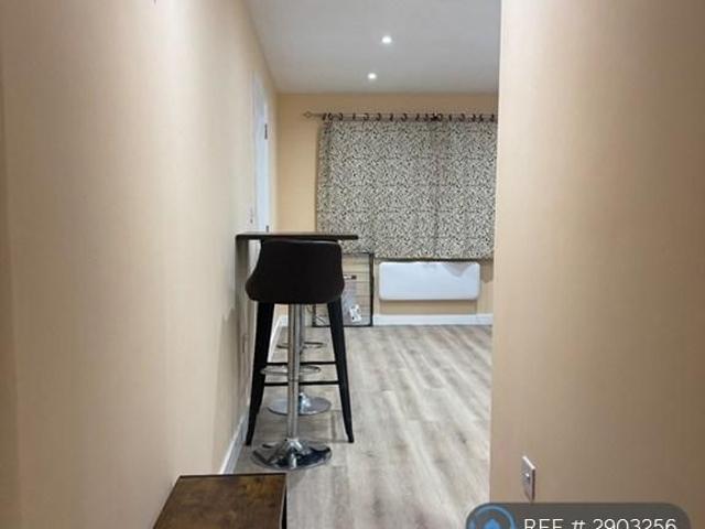 Studio to rent