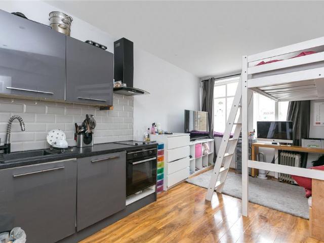 Studio to rent