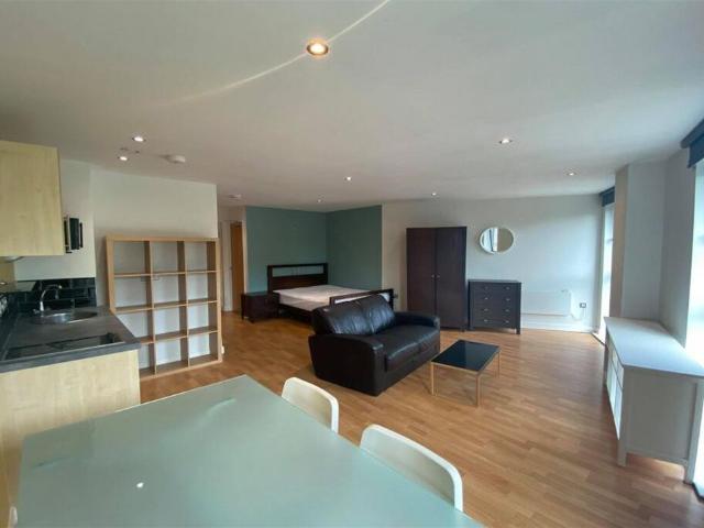 Studio to rent