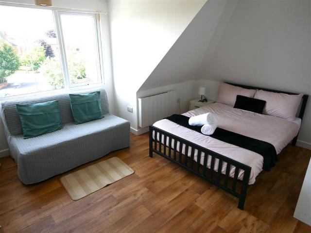 Studio to rent