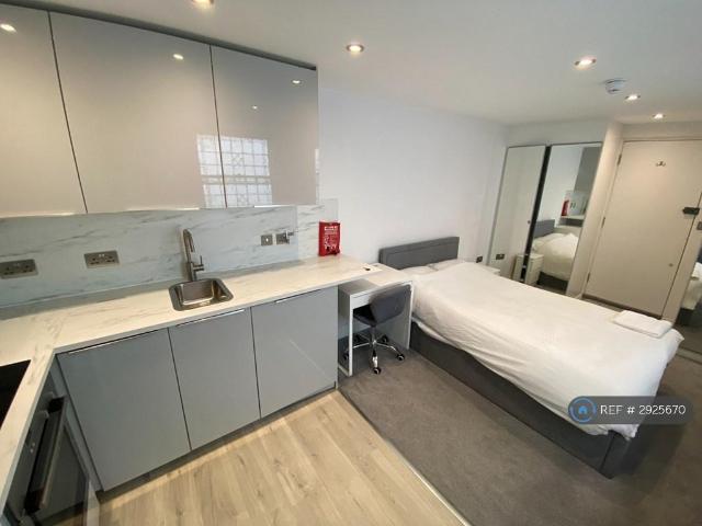 Studio to rent