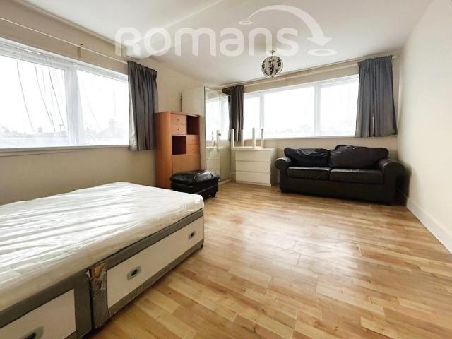 Studio to rent