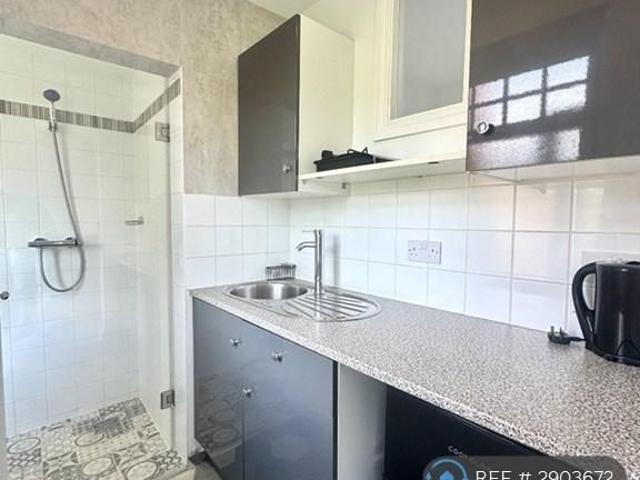 Studio to rent