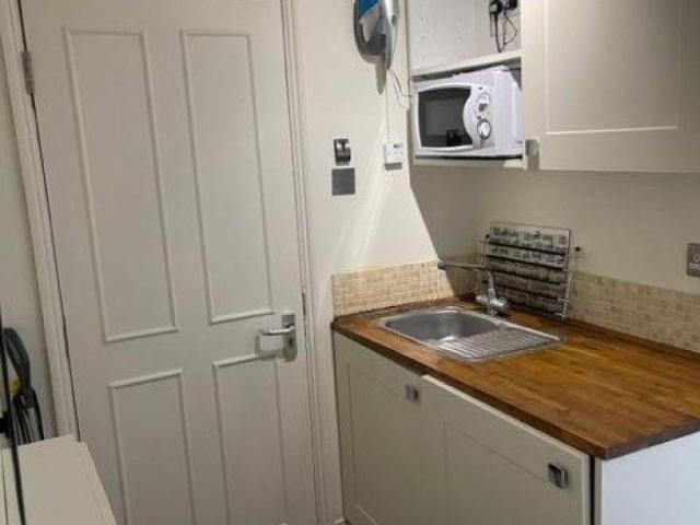 Studio to rent