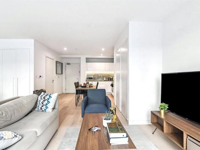 Studio to rent