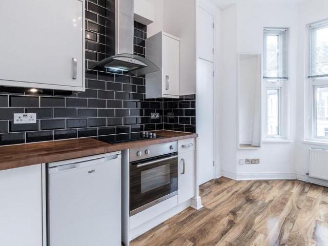 Studio to rent