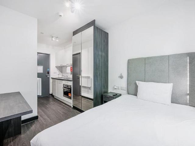 Studio to rent