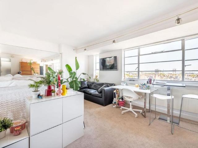 Studio to rent