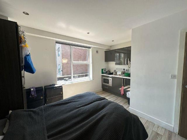 Studio to rent