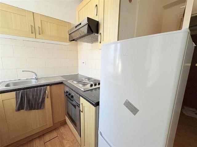 Studio to rent