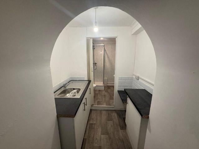 Studio to rent