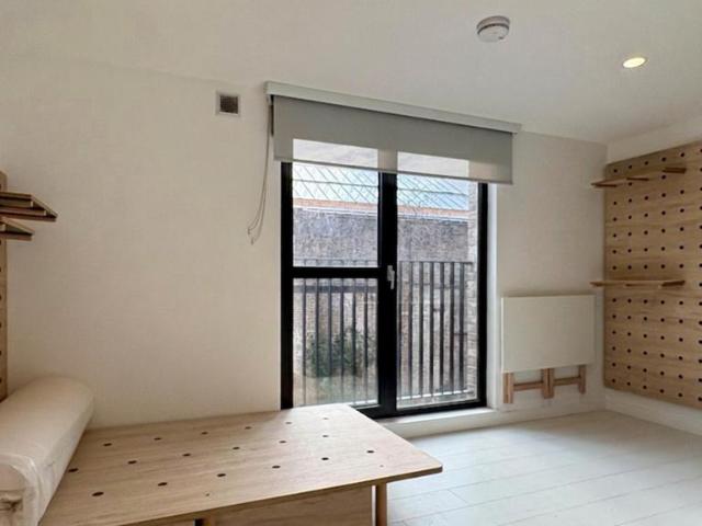 Studio to rent