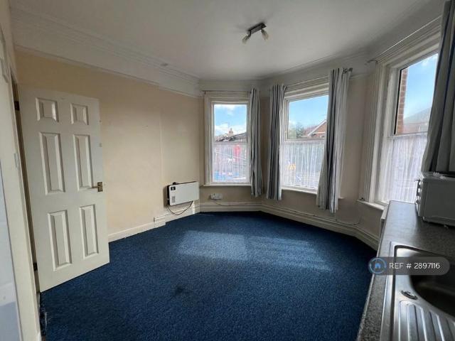 Studio to rent