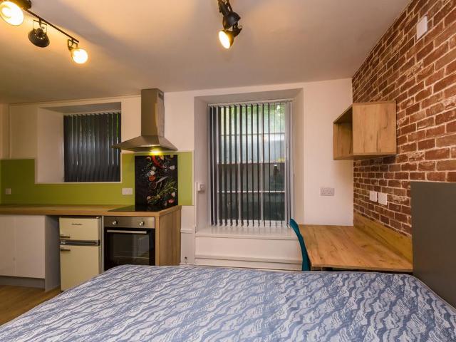 Studio to rent