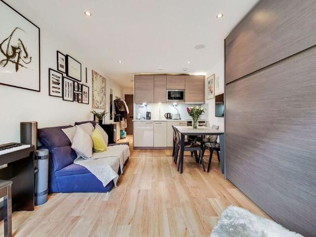 Studio to rent