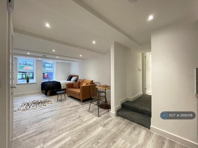 Studio to rent