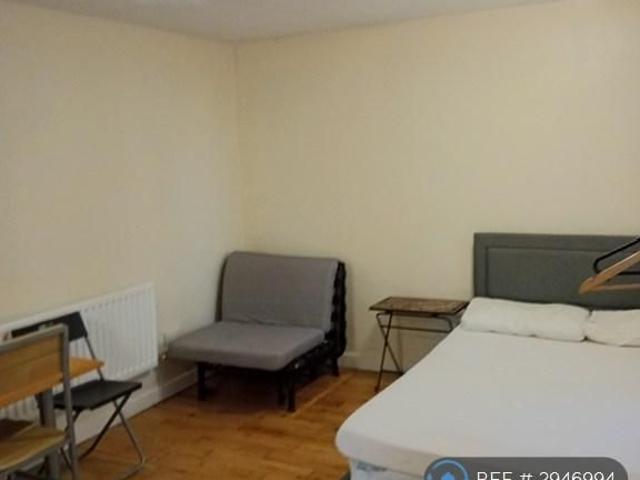 Studio to rent