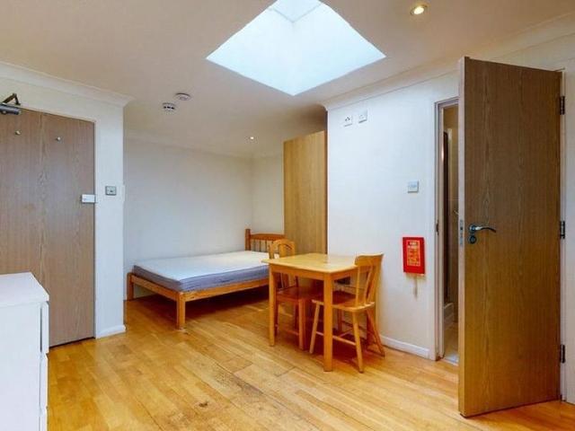 Studio to rent