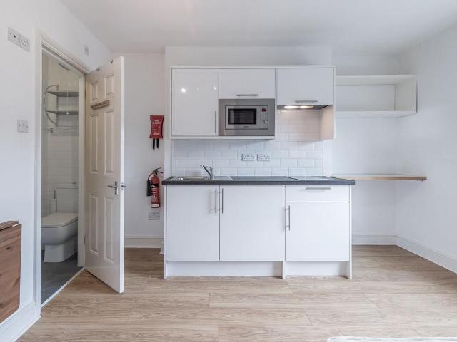 Studio to rent