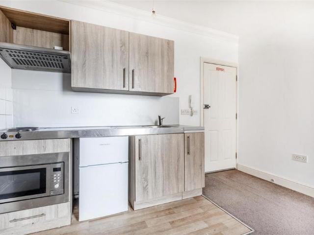 Studio to rent