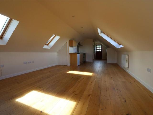 Studio to rent