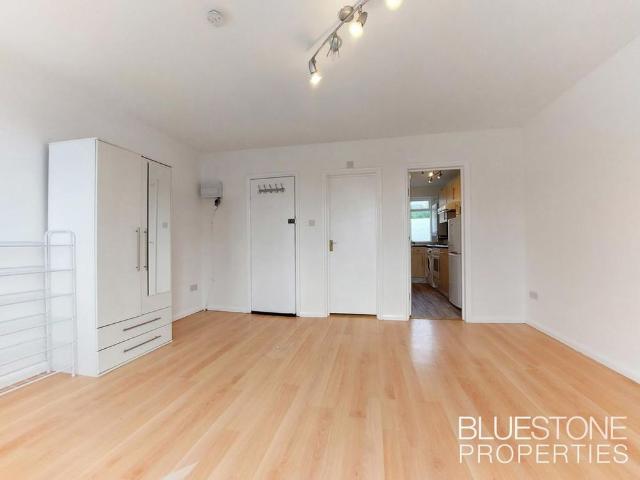 Studio to rent