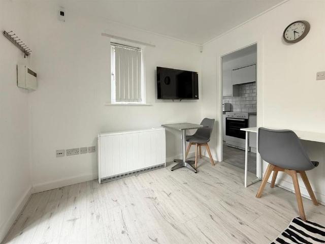 Studio to rent