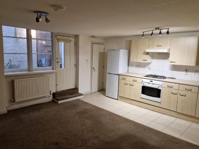 Studio to rent
