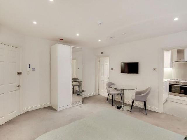 Studio to rent