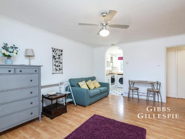 Studio to rent