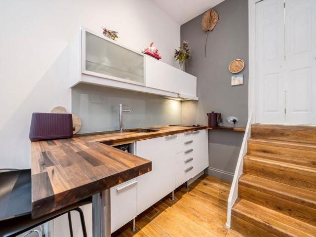 Studio to rent
