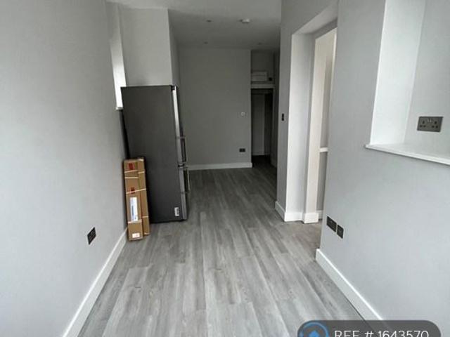 Studio to rent