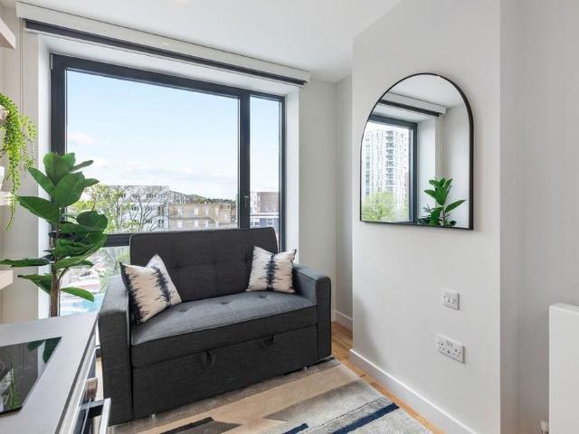 Studio to rent