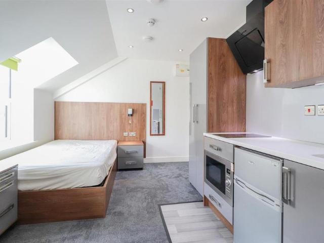 Studio to rent