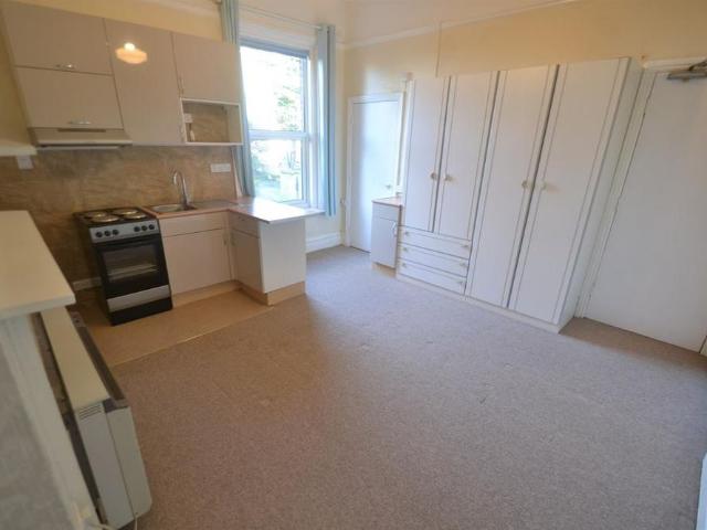 Studio to rent
