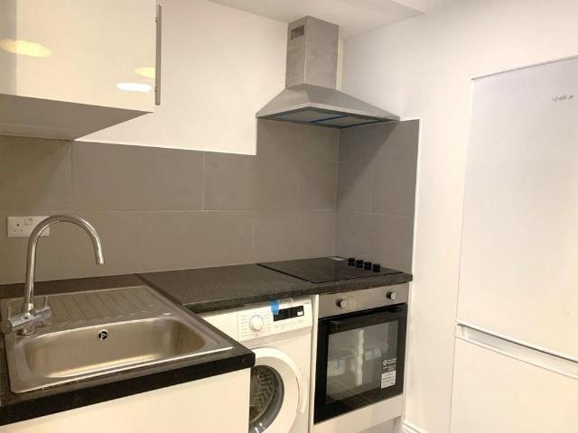Studio to rent