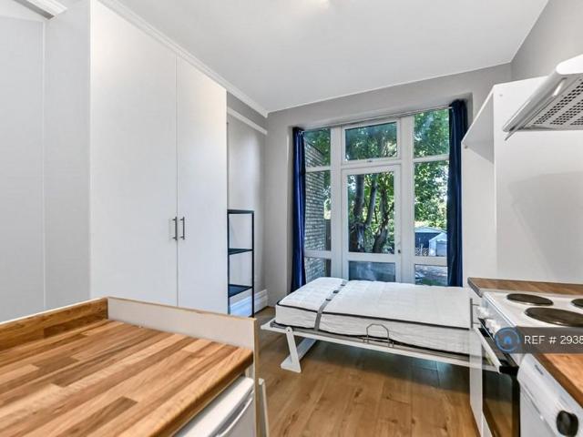 Studio to rent