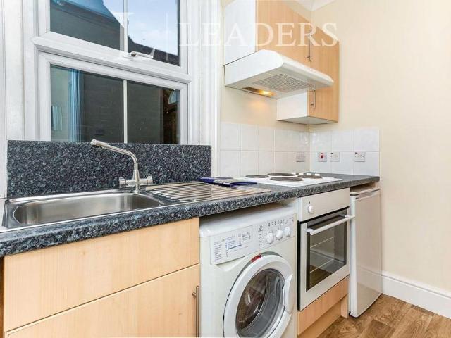 Studio to rent