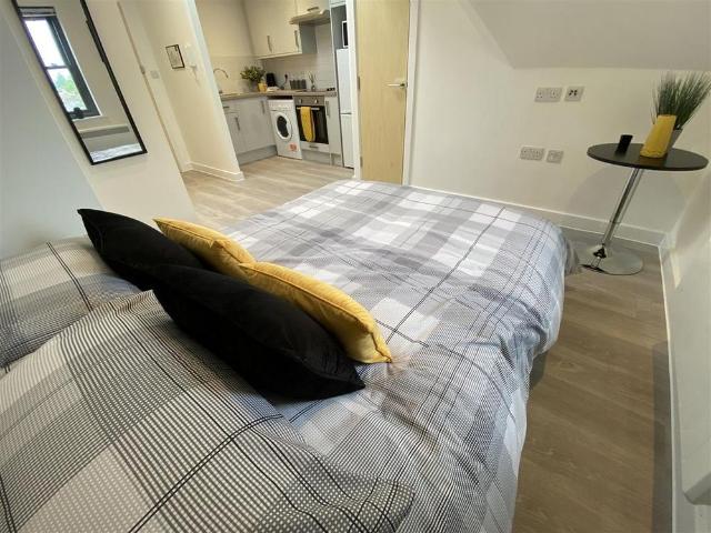 Studio to rent