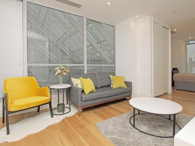 Studio to rent