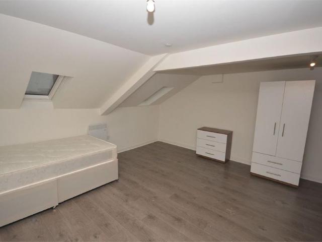 Studio to rent