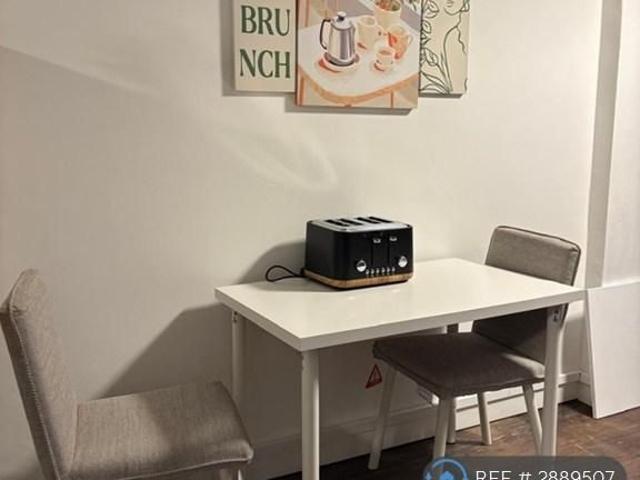 Studio to rent