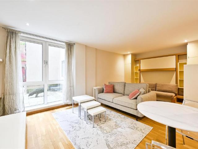 Studio to rent