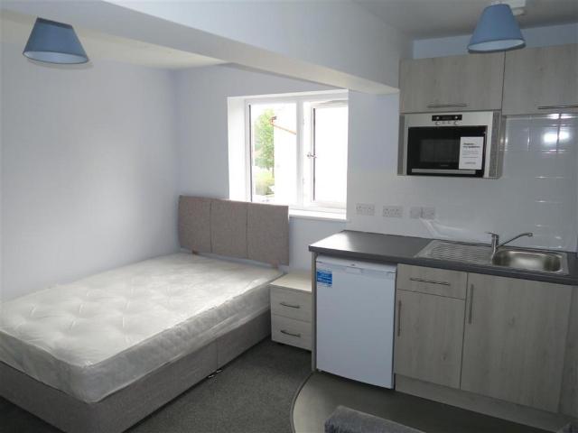 Studio to rent