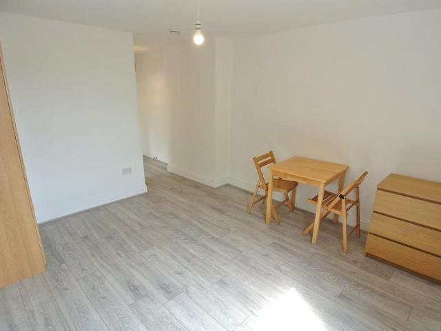 Studio to rent