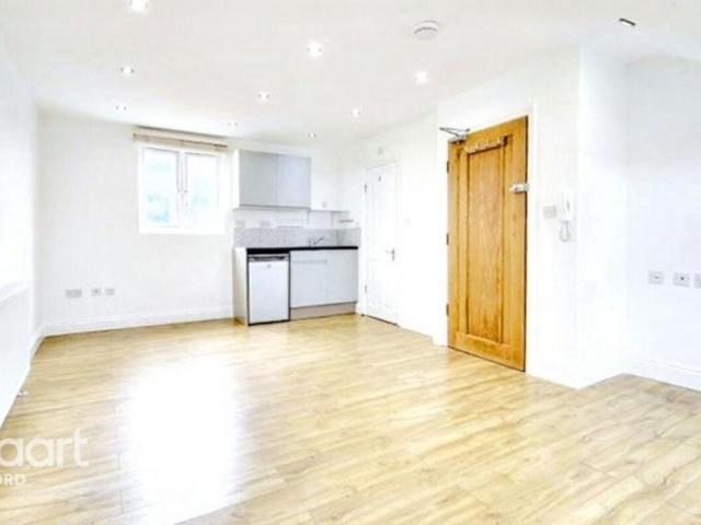 Studio to rent