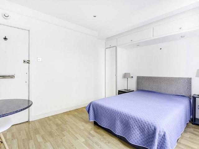 Studio to rent