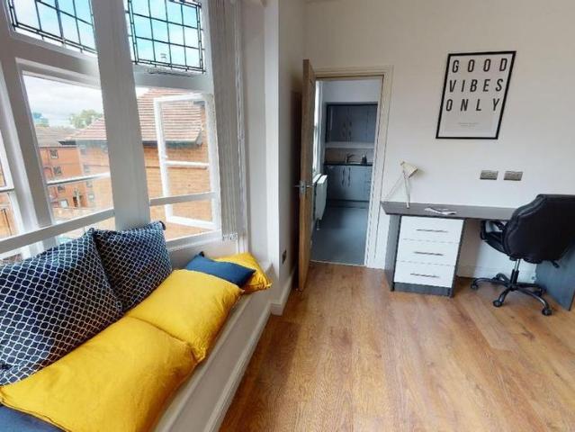 Studio to rent