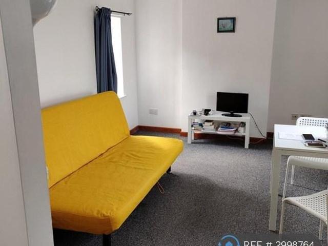 Studio to rent